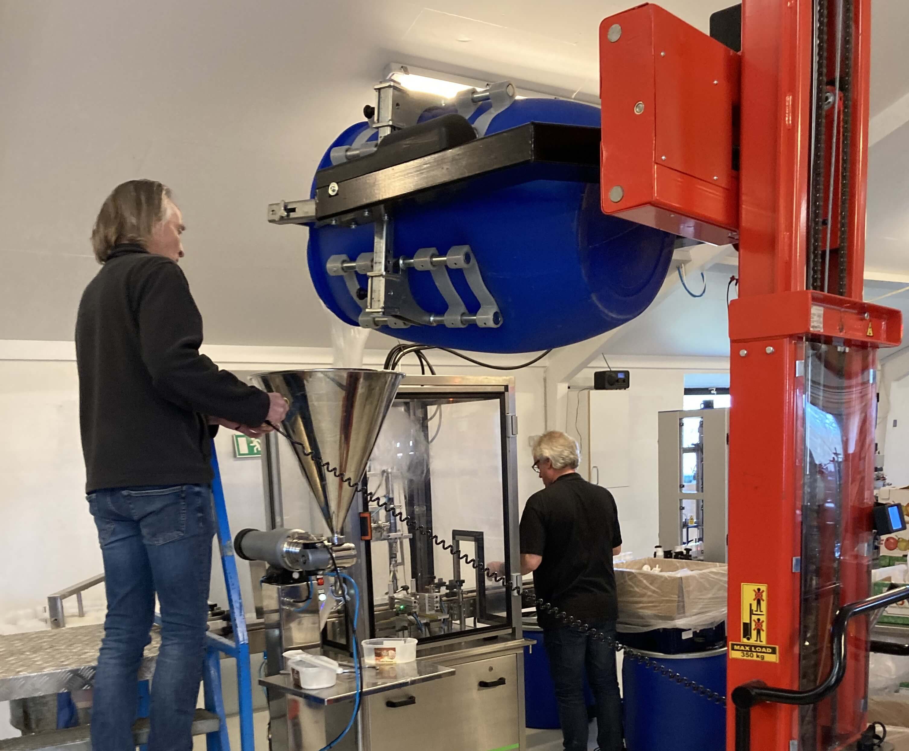 Electric Pallet Trucks & Materials Handling Equipment | Howard Handling